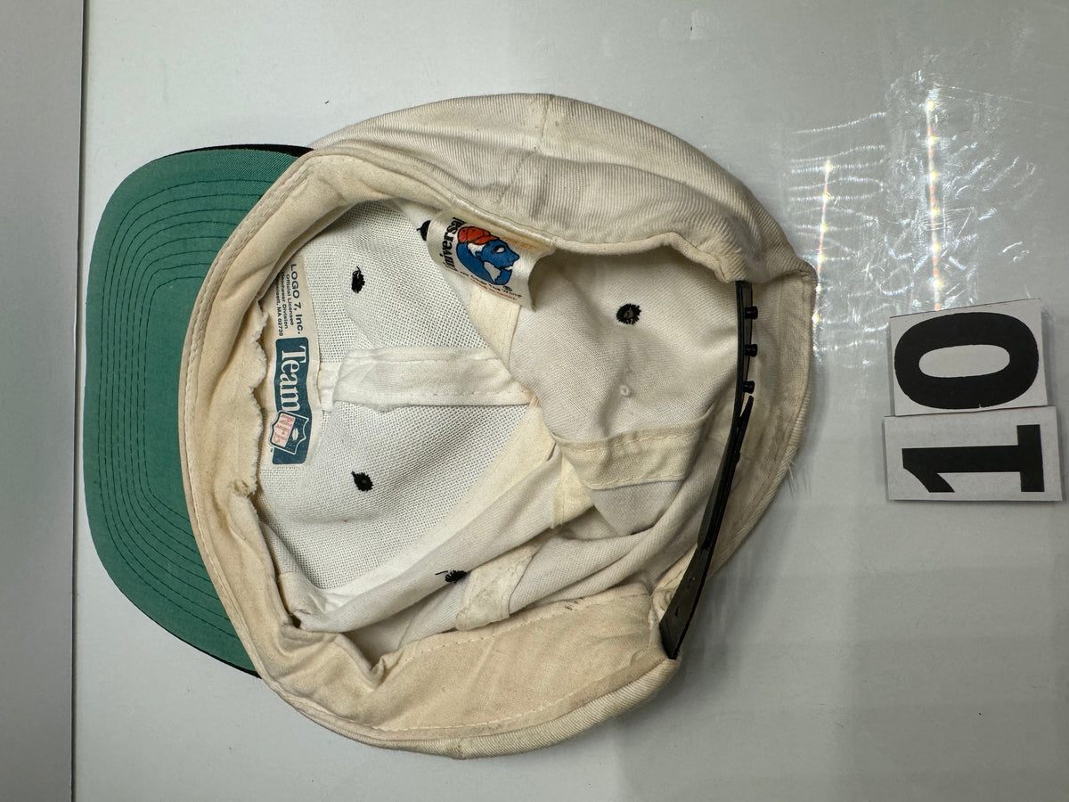 Universal We Cover The World Hat – Thrift2U