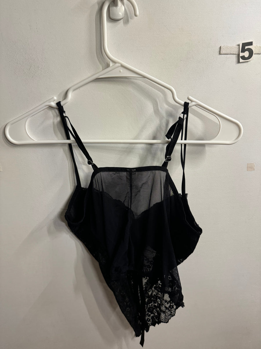 Women’s L Delicates Shirt – Thrift2U