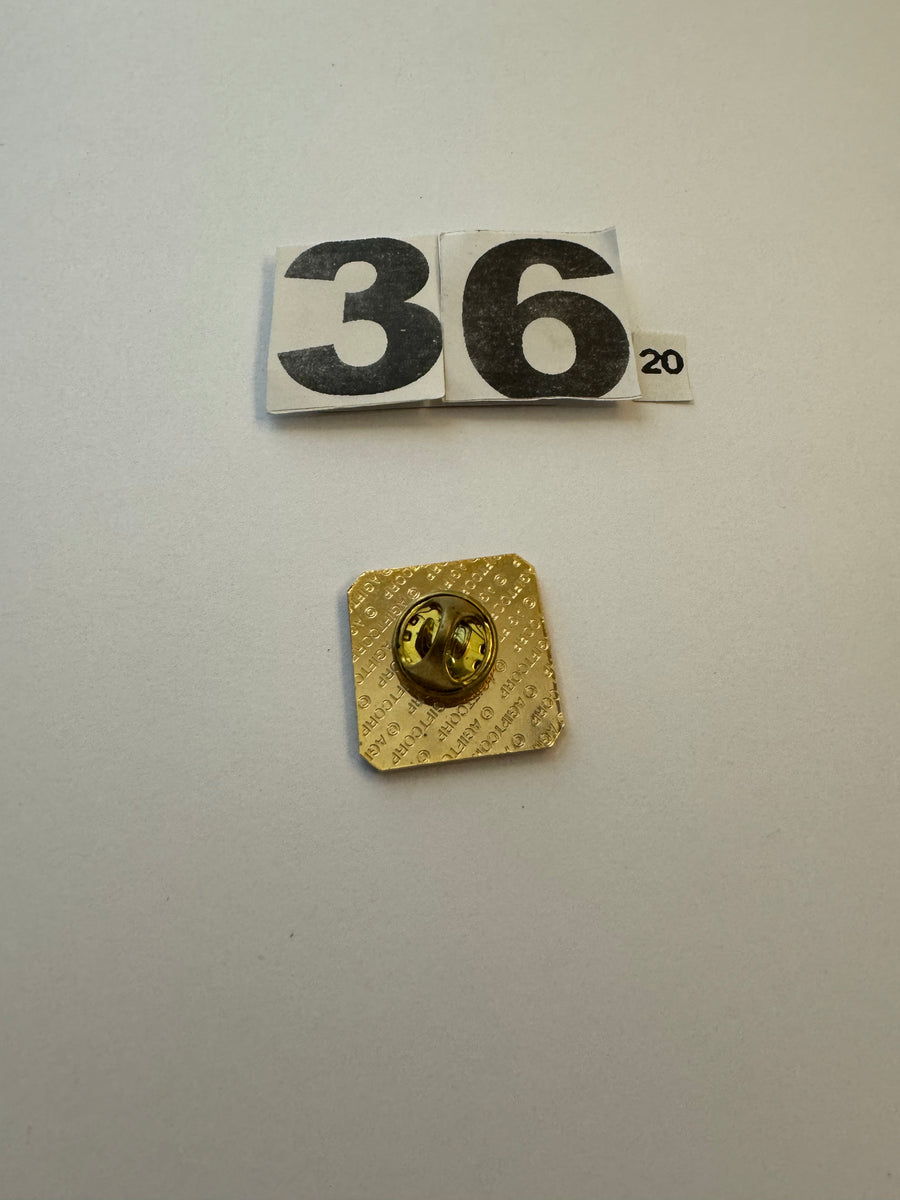 St Maarten Pin – Thrift2U